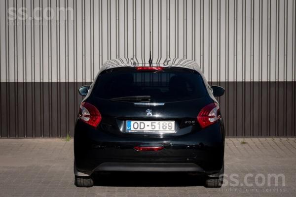 Melns Peugeot 208 2013 Talsi, ar dzinēja tilpumu 1.20 L un nobraukumu 180 tūkst. km par 2590 €, foto 6 vietnē AUTOMOTO.COM.LV
