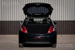 Melns Peugeot 208 2013 Talsi, ar dzinēja tilpumu 1.20 L un nobraukumu 180 tūkst. km par 2590 €, foto 7 vietnē AUTOMOTO.COM.LV