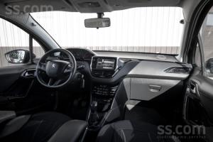 Melns Peugeot 208 2013 Talsi, ar dzinēja tilpumu 1.20 L un nobraukumu 180 tūkst. km par 2590 €, foto 9 vietnē AUTOMOTO.COM.LV