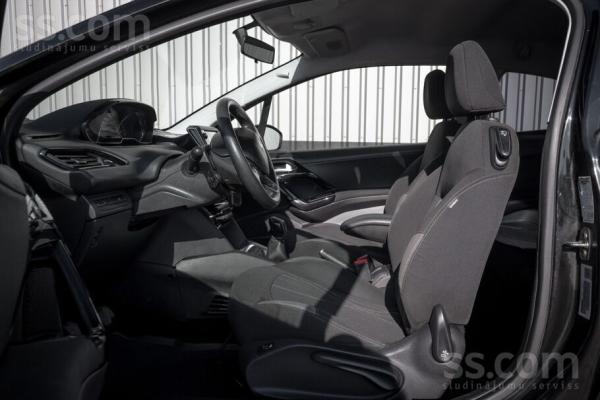 Melns Peugeot 208 2013 Talsi, ar dzinēja tilpumu 1.20 L un nobraukumu 180 tūkst. km par 2590 €, foto 10 vietnē AUTOMOTO.COM.LV