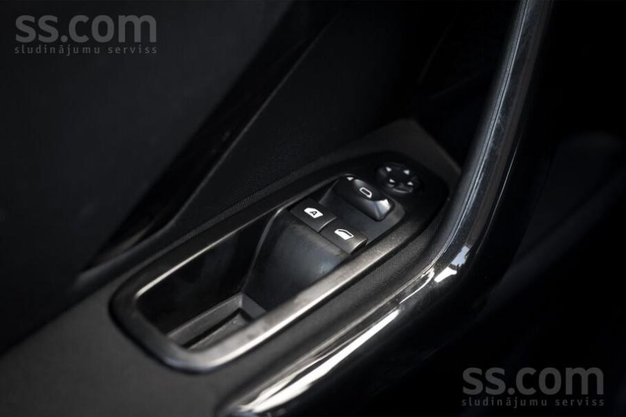 Melns Peugeot 208 2013 Talsi, ar dzinēja tilpumu 1.20 L un nobraukumu 180 tūkst. km par 2590 €, foto 14 vietnē AUTOMOTO.COM.LV