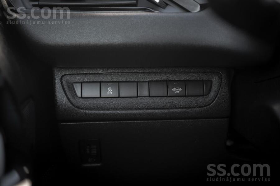 Melns Peugeot 208 2013 Talsi, ar dzinēja tilpumu 1.20 L un nobraukumu 180 tūkst. km par 2590 €, foto 16 vietnē AUTOMOTO.COM.LV