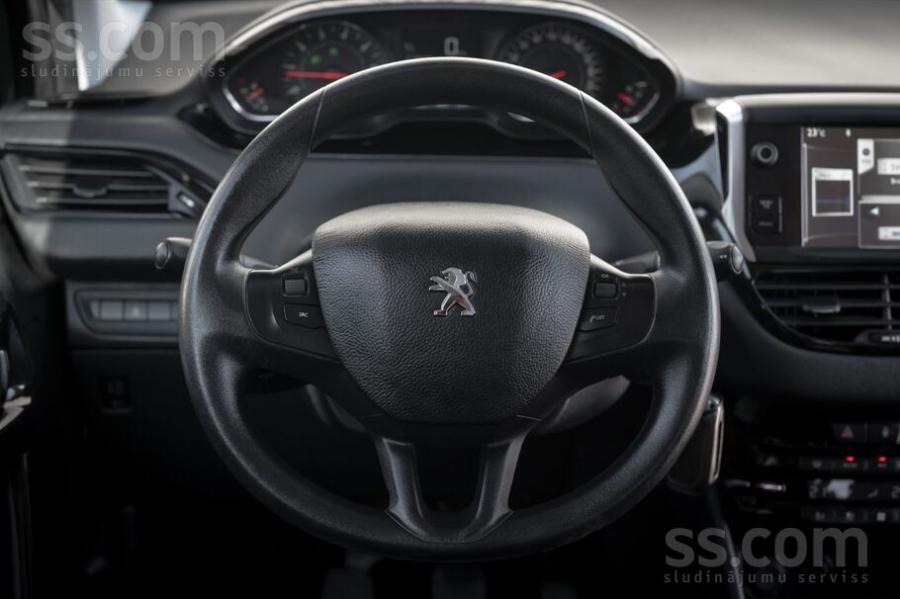 Melns Peugeot 208 2013 Talsi, ar dzinēja tilpumu 1.20 L un nobraukumu 180 tūkst. km par 2590 €, foto 20 vietnē AUTOMOTO.COM.LV