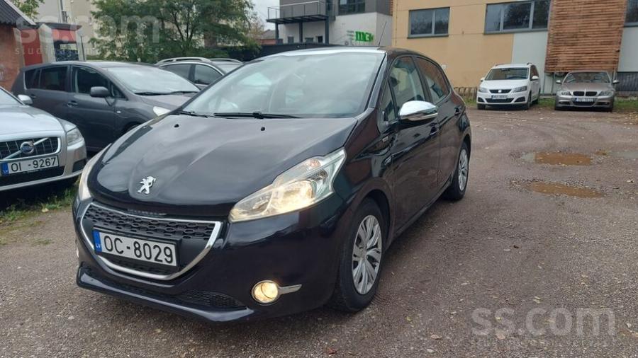 Melns Peugeot 208 2013 Daugavpils, ar dzinēja tilpumu 1.20 L un nobraukumu 0 tūkst. km par 4500 €, foto 1 vietnē AUTOMOTO.COM.LV