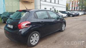 Melns Peugeot 208 2013 Daugavpils, ar dzinēja tilpumu 1.20 L un nobraukumu 0 tūkst. km par 4500 €, foto 6 vietnē AUTOMOTO.COM.LV