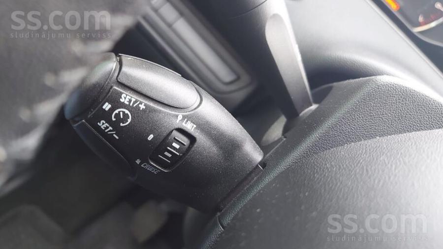 Melns Peugeot 208 2013 Daugavpils, ar dzinēja tilpumu 1.20 L un nobraukumu 0 tūkst. km par 4500 €, foto 17 vietnē AUTOMOTO.COM.LV