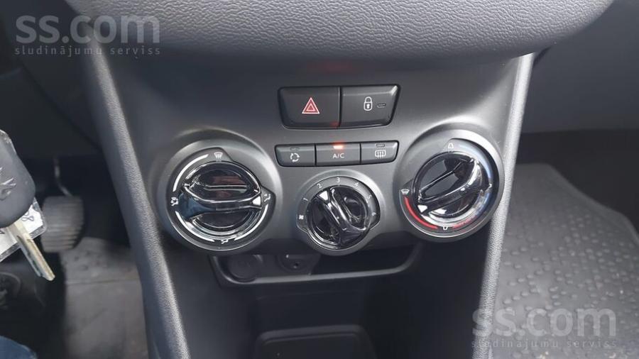 Melns Peugeot 208 2013 Daugavpils, ar dzinēja tilpumu 1.20 L un nobraukumu 0 tūkst. km par 4500 €, foto 23 vietnē AUTOMOTO.COM.LV
