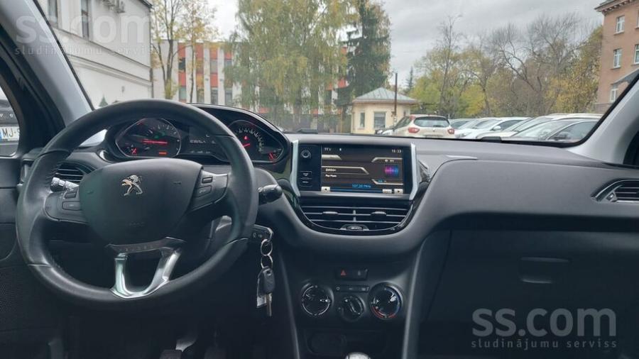Melns Peugeot 208 2013 Daugavpils, ar dzinēja tilpumu 1.20 L un nobraukumu 0 tūkst. km par 4500 €, foto 27 vietnē AUTOMOTO.COM.LV