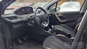 Black Peugeot 208 2013 in Daugavpils, with an engine capacity of 1.20 L and mileage of 0 thousand km for 4500 €, photo 14 on AUTOMOTO.COM.LV