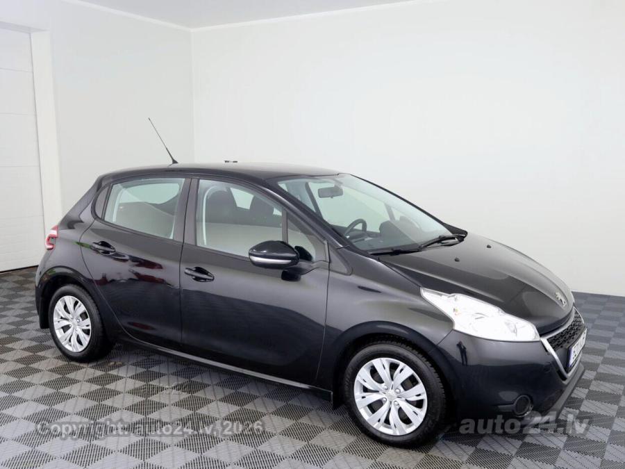Black Peugeot 208 2014 in Tallinn, with an engine capacity of 1.60 L and mileage of 136 thousand km for 3799 €, photo 1 on AUTOMOTO.COM.LV
