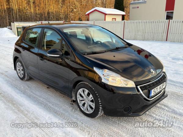 Melns Peugeot 208 2014 Tallina, ar dzinēja tilpumu 1.60 L un nobraukumu 137 tūkst. km par 4790 €, foto 5 vietnē AUTOMOTO.COM.LV