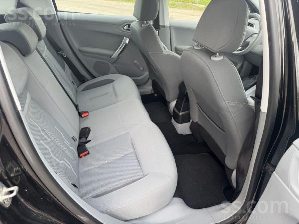 Black Peugeot 208 2014 in Ogre, with an engine capacity of 1.60 L and mileage of 144 thousand km for 5299 €, photo 10 on AUTOMOTO.COM.LV