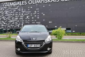 Black Peugeot 208 2014 in Jelgava, with an engine capacity of 1.20 L and mileage of 163 thousand km for 4390 €, photo 4 on AUTOMOTO.COM.LV