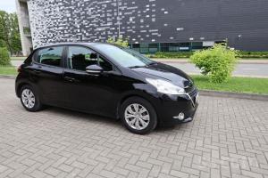 Black Peugeot 208 2014 in Jelgava, with an engine capacity of 1.20 L and mileage of 163 thousand km for 4390 €, photo 7 on AUTOMOTO.COM.LV
