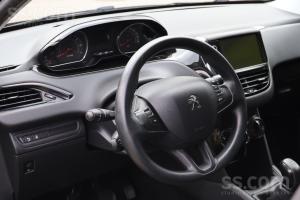 Black Peugeot 208 2014 in Jelgava, with an engine capacity of 1.20 L and mileage of 163 thousand km for 4390 €, photo 12 on AUTOMOTO.COM.LV