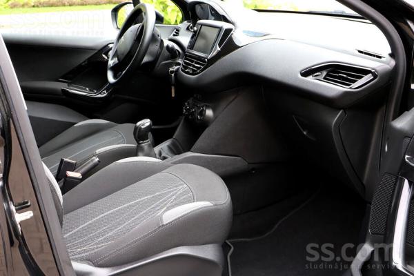 Melns Peugeot 208 2014 Jelgava, ar dzinēja tilpumu 1.20 L un nobraukumu 163 tūkst. km par 4390 €, foto 10 vietnē AUTOMOTO.COM.LV
