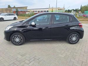 Black Peugeot 208 2014 in Taurage, with an engine capacity of 1.20 L and mileage of 172 thousand km for 3500 €, photo 5 on AUTOMOTO.COM.LV