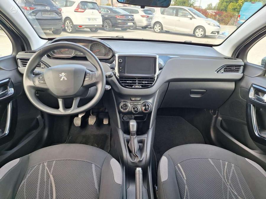 Black Peugeot 208 2014 in Taurage, with an engine capacity of 1.20 L and mileage of 172 thousand km for 3500 €, photo 10 on AUTOMOTO.COM.LV