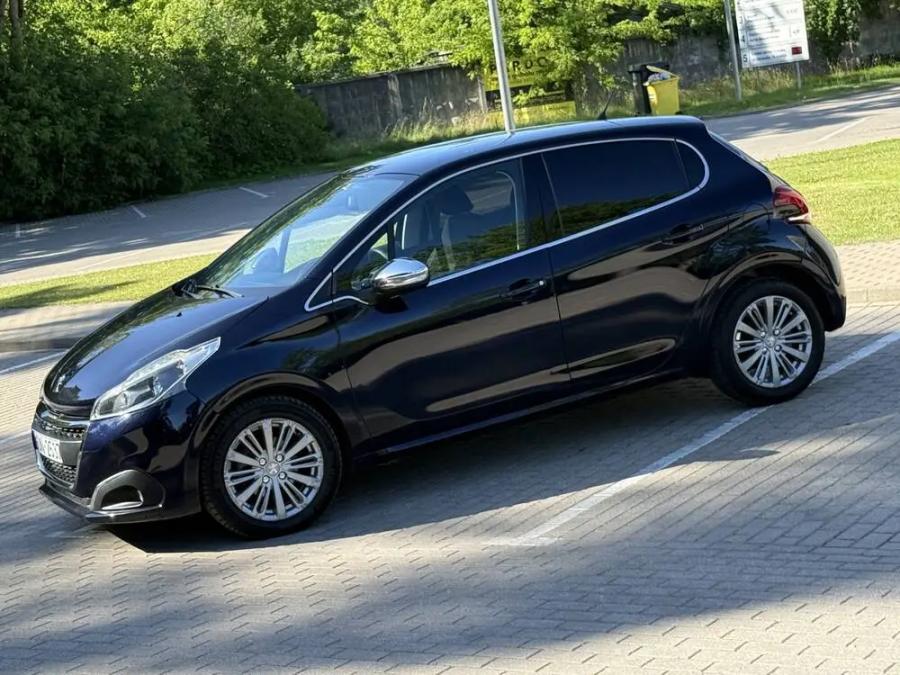 Melns Peugeot 208 2015 Jūrmala, ar dzinēja tilpumu 1.20 L un nobraukumu 118 tūkst. km par 6550 €, foto 8 vietnē AUTOMOTO.COM.LV