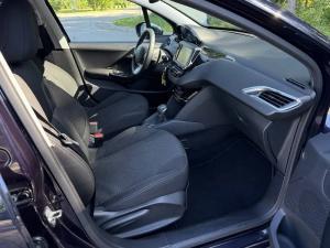 Melns Peugeot 208 2015 Jūrmala, ar dzinēja tilpumu 1.20 L un nobraukumu 118 tūkst. km par 6550 €, foto 19 vietnē AUTOMOTO.COM.LV