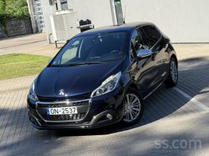 Melns Peugeot 208 2015 Jūrmala, ar dzinēja tilpumu 1.20 L un nobraukumu 0 tūkst. km par 6550 €, foto  vietnē AUTOMOTO.COM.LV