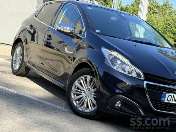 Black Peugeot 208 2015 in Jurmala, with an engine capacity of 1.20 L and mileage of 0 thousand km for 6550 €, photo 6 on AUTOMOTO.COM.LV
