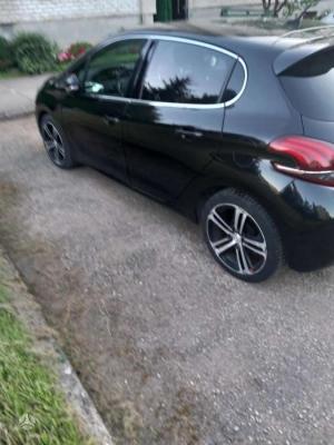 Melns Peugeot 208 2015 Ariogala, ar dzinēja tilpumu 1.20 L un nobraukumu 168 tūkst. km par 4650 €, foto 3 vietnē AUTOMOTO.COM.LV
