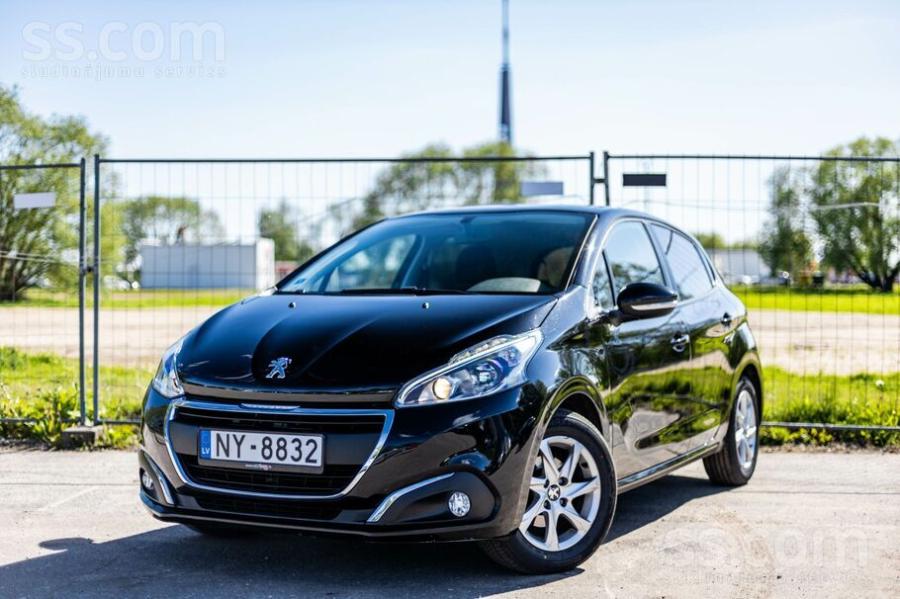Melns Peugeot 208 2016 Rīga, ar dzinēja tilpumu 1.20 L un nobraukumu 84 tūkst. km par 5790 €, foto 1 vietnē AUTOMOTO.COM.LV