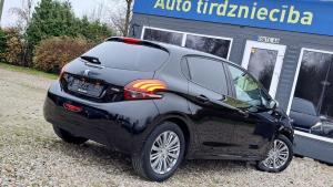 Melns Peugeot 208 2016 Jelgava, ar dzinēja tilpumu 1.20 L un nobraukumu 99 tūkst. km par 5990 €, foto 3 vietnē AUTOMOTO.COM.LV