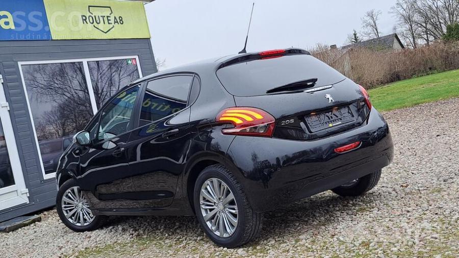 Melns Peugeot 208 2016 Jelgava, ar dzinēja tilpumu 1.20 L un nobraukumu 99 tūkst. km par 5990 €, foto 4 vietnē AUTOMOTO.COM.LV
