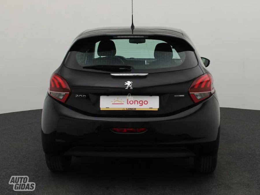 Black Peugeot 208 2017 in Vilnius, with an engine capacity of 1.20 L and mileage of 181 thousand km for 5799 €, photo 5 on AUTOMOTO.COM.LV
