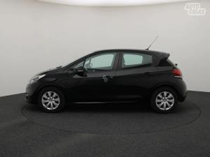 Black Peugeot 208 2017 in Vilnius, with an engine capacity of 1.20 L and mileage of 181 thousand km for 5799 €, photo 6 on AUTOMOTO.COM.LV