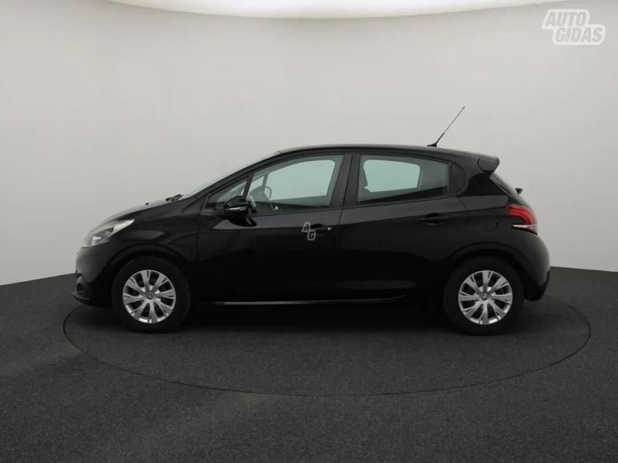 Black Peugeot 208 2017 in Vilnius, with an engine capacity of 1.20 L and mileage of 181 thousand km for 5799 €, photo 6 on AUTOMOTO.COM.LV