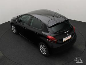Black Peugeot 208 2017 in Vilnius, with an engine capacity of 1.20 L and mileage of 181 thousand km for 5799 €, photo 12 on AUTOMOTO.COM.LV