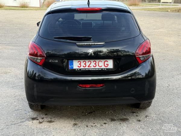 Black Peugeot 208 2017 in Ignalina, with an engine capacity of 1.20 L and mileage of 155 thousand km for 4200 €, photo 4 on AUTOMOTO.COM.LV