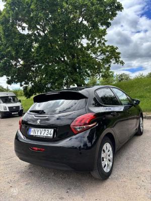 Melns Peugeot 208 2017 Kauņa, ar dzinēja tilpumu 1.56 L un nobraukumu 215 tūkst. km par 4300 €, foto 4 vietnē AUTOMOTO.COM.LV