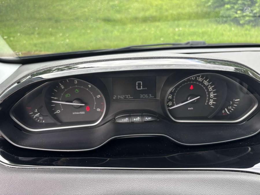 Melns Peugeot 208 2017 Kauņa, ar dzinēja tilpumu 1.56 L un nobraukumu 215 tūkst. km par 4300 €, foto 7 vietnē AUTOMOTO.COM.LV