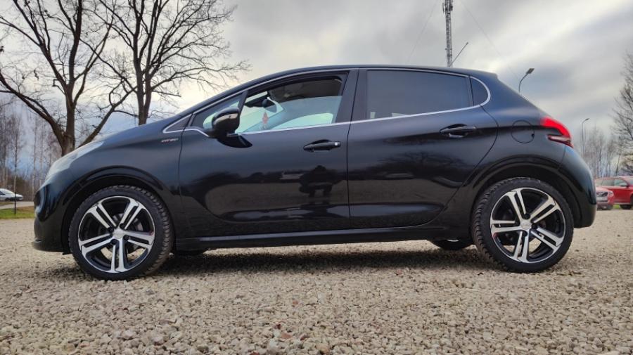 Melns Peugeot 208 2017 Rīga, ar dzinēja tilpumu 1.20 L un nobraukumu 142 tūkst. km par 6990 €, foto 10 vietnē AUTOMOTO.COM.LV