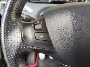 Melns Peugeot 208 2017 Rīga, ar dzinēja tilpumu 1.20 L un nobraukumu 142 tūkst. km par 6990 €, foto 22 vietnē AUTOMOTO.COM.LV