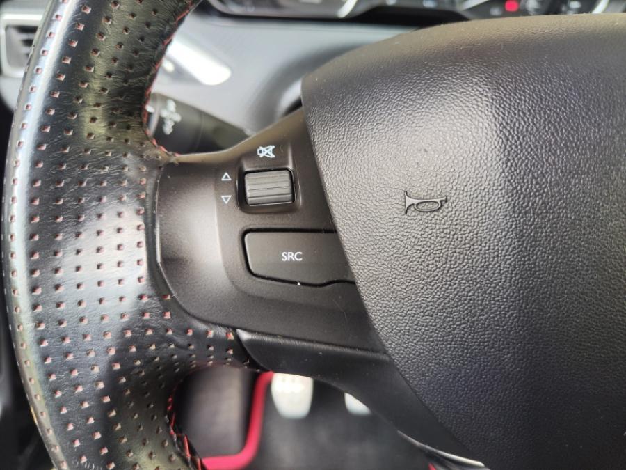 Melns Peugeot 208 2017 Rīga, ar dzinēja tilpumu 1.20 L un nobraukumu 142 tūkst. km par 6990 €, foto 22 vietnē AUTOMOTO.COM.LV