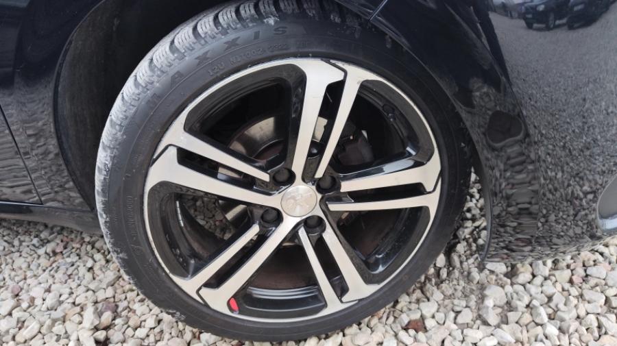 Melns Peugeot 208 2017 Rīga, ar dzinēja tilpumu 1.20 L un nobraukumu 142 tūkst. km par 6990 €, foto 39 vietnē AUTOMOTO.COM.LV
