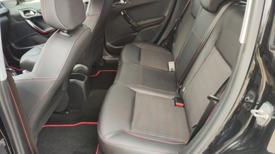 Melns Peugeot 208 2017 Rīga, ar dzinēja tilpumu 1.20 L un nobraukumu 142 tūkst. km par 6990 €, foto 41 vietnē AUTOMOTO.COM.LV