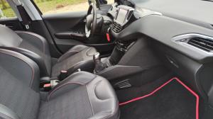 Melns Peugeot 208 2017 Rīga, ar dzinēja tilpumu 1.20 L un nobraukumu 142 tūkst. km par 6990 €, foto 52 vietnē AUTOMOTO.COM.LV