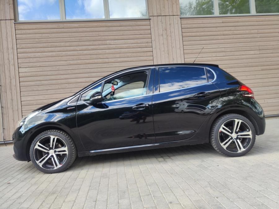 Melns Peugeot 208 2017 Rīga, ar dzinēja tilpumu 1.20 L un nobraukumu 142 tūkst. km par 6990 €, foto 62 vietnē AUTOMOTO.COM.LV