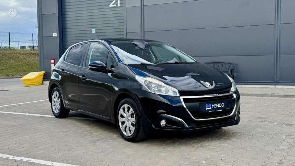 Melns Peugeot 208 2017 Viļņa, ar dzinēja tilpumu 1.20 L un nobraukumu 155 tūkst. km par 3990 €, foto 3 vietnē AUTOMOTO.COM.LV