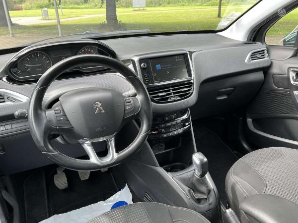 Melns Peugeot 208 2017 Tauragė, ar dzinēja tilpumu 1.20 L un nobraukumu 130 tūkst. km par 4450 €, foto 9 vietnē AUTOMOTO.COM.LV