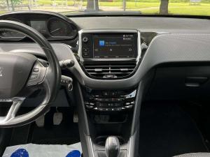 Black Peugeot 208 2017 in Taurage, with an engine capacity of 1.20 L and mileage of 130 thousand km for 4450 €, photo 11 on AUTOMOTO.COM.LV