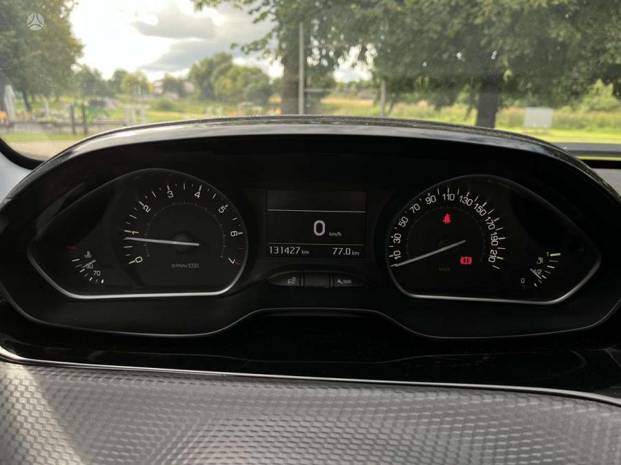 Black Peugeot 208 2017 in Taurage, with an engine capacity of 1.20 L and mileage of 130 thousand km for 4450 €, photo 21 on AUTOMOTO.COM.LV