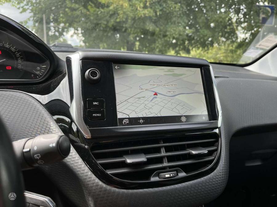 Black Peugeot 208 2017 in Taurage, with an engine capacity of 1.20 L and mileage of 130 thousand km for 4450 €, photo 22 on AUTOMOTO.COM.LV
