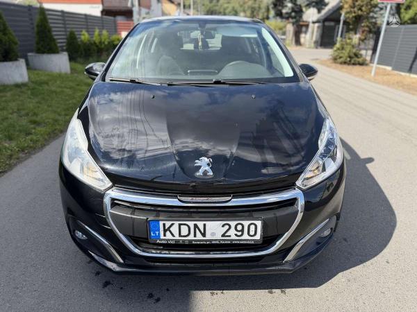 Black Peugeot 208 2017 in Kaunas, with an engine capacity of 1.56 L and mileage of 137 thousand km for 4500 €, photo 4 on AUTOMOTO.COM.LV